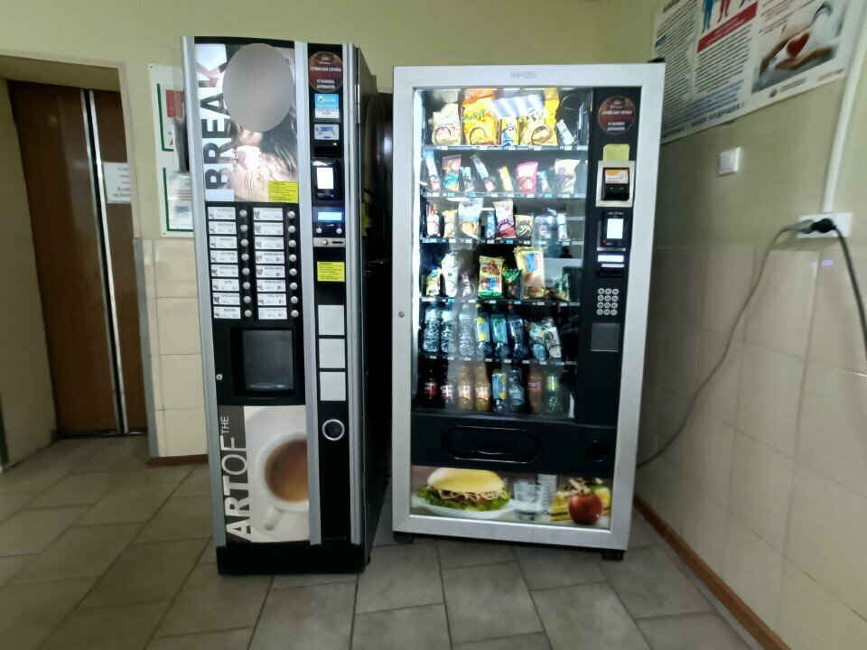 Yiyecek otomatı Produktoviy Avtomat, Tolyatti (Togliatti), foto