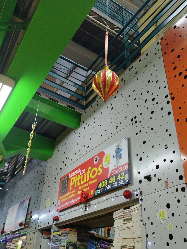 Kitap mağazaları Librería Los Pitufos, Medellin, foto