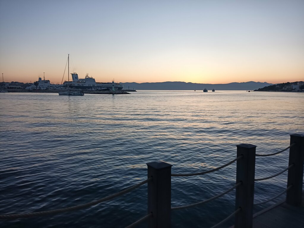 Restoran Othree, Çeşme, foto