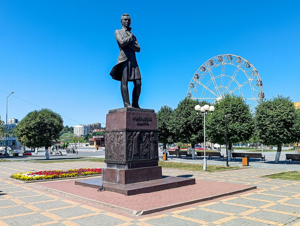 Anıt, heykel K.V. Ivanov, Cheboksary, foto