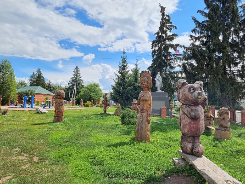 Kültür ve eğlence parkları детский парк Сказки резчика Сорокина, Ulyanovskaya oblastı, foto
