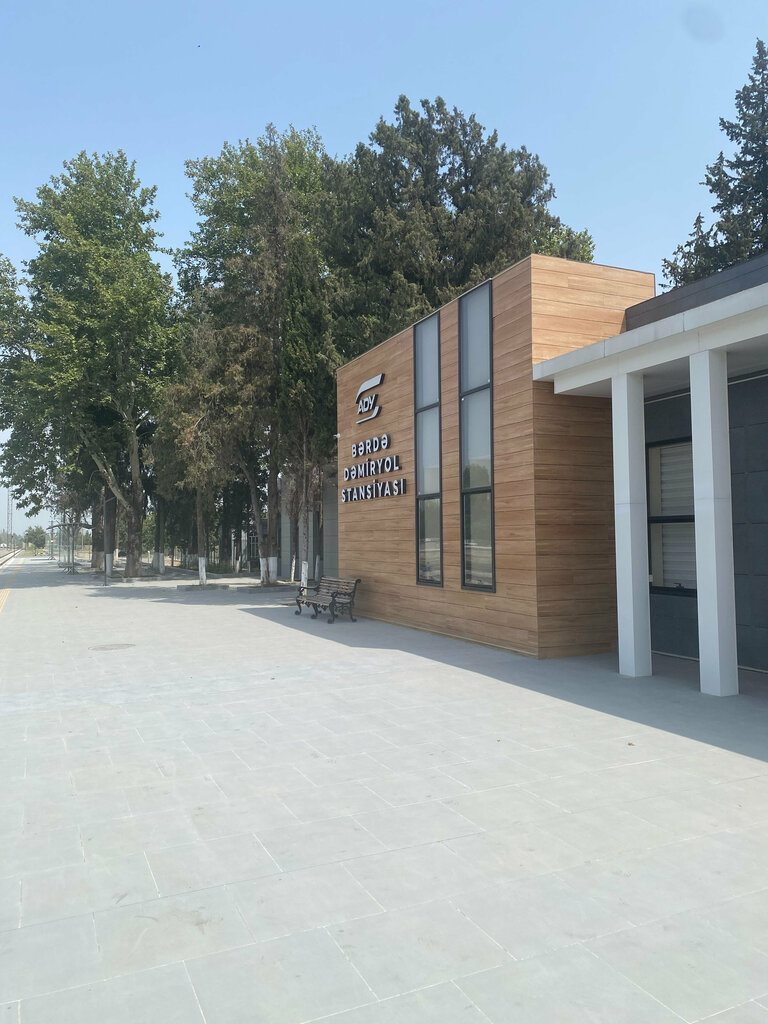 Tren istasyonu Bərdə stansiyası, Berde, foto