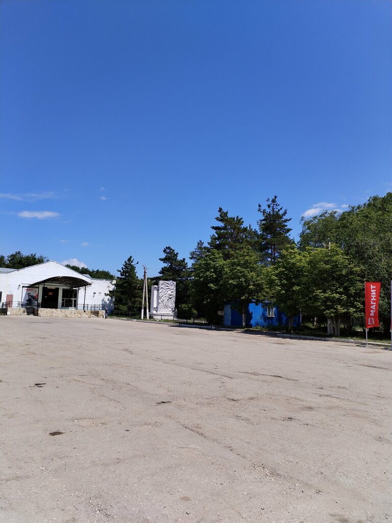 Anıt, heykel Землякам, павшим в годы Великой Отечественной войны, Saratovskaya oblastı, foto