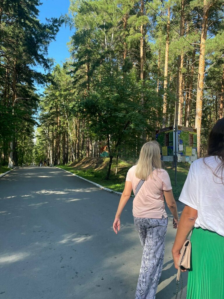 Kültür ve eğlence parkları Комсомольский сквер, Ozersk, foto