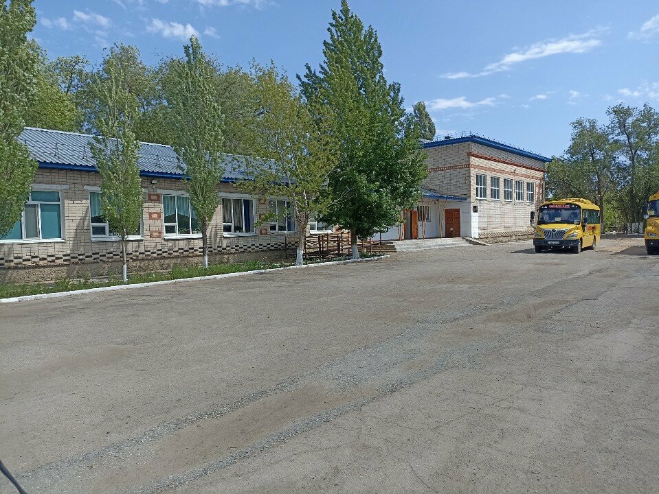 Ortaokul Aktobe Secondary School, Aktöbe, foto