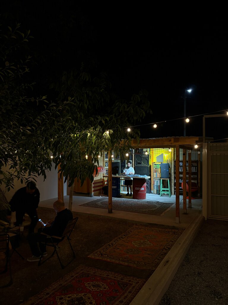 Bar Yard, Gümrü, foto