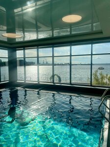Dolphin (Kabalevskogo Street No:9/3), otel  Çaykovski'den
