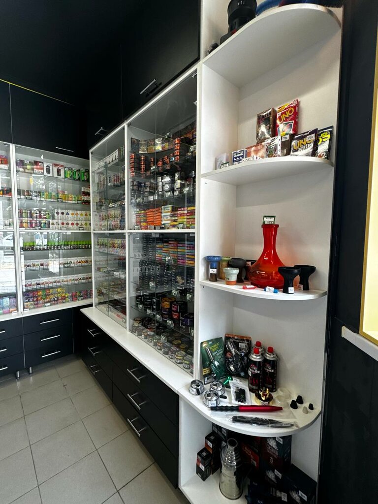 Tütün, sigara mağazaları Табачник, Sevastopol, foto