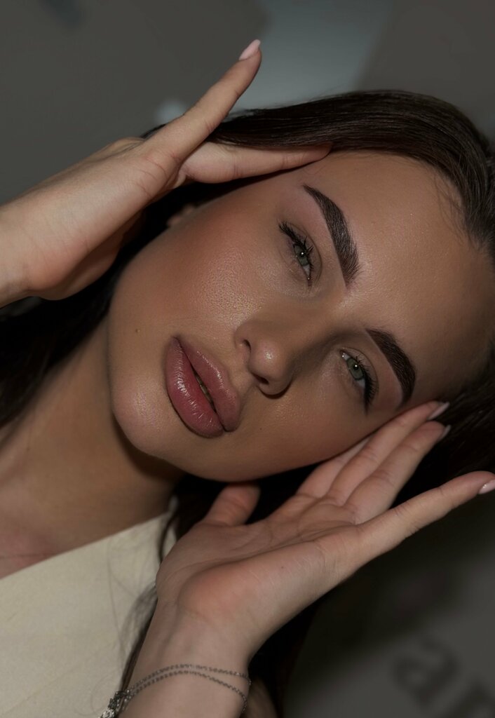 Kaş ve kirpik salonu Al brows and school, Nijni Novgorod, foto