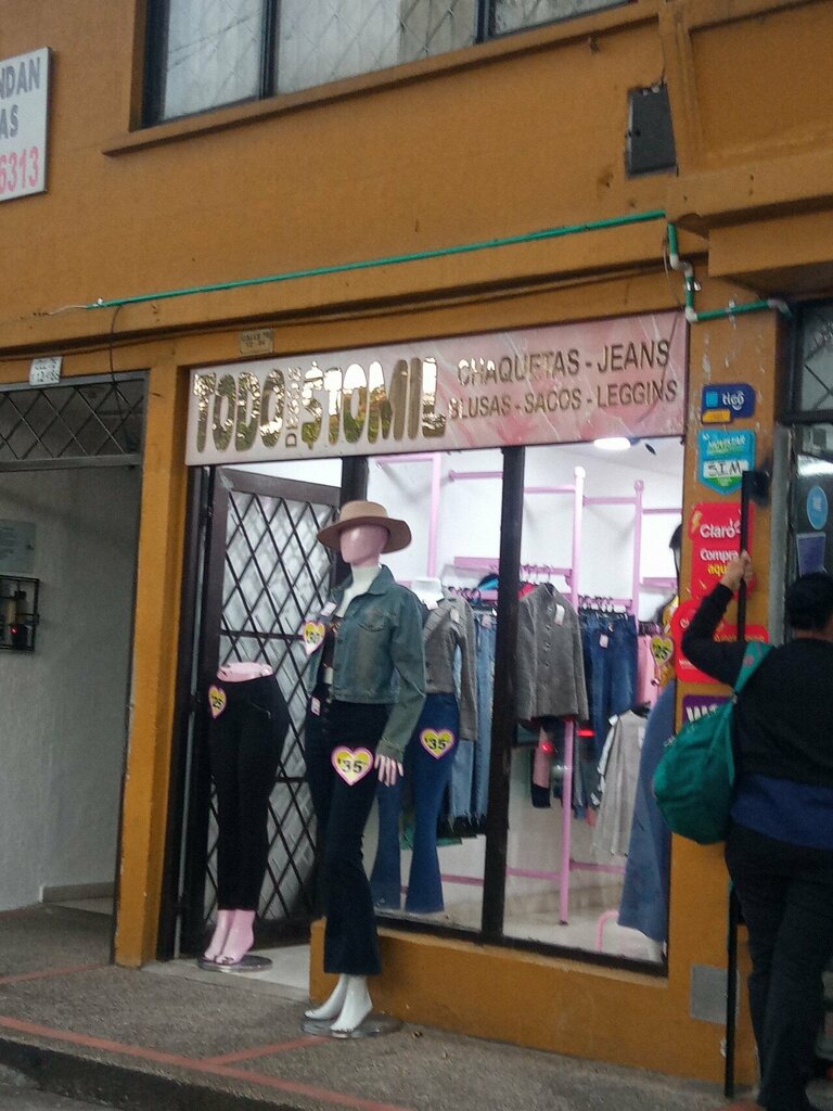 Giyim mağazası Todo Desde 10mil, Bogota, foto