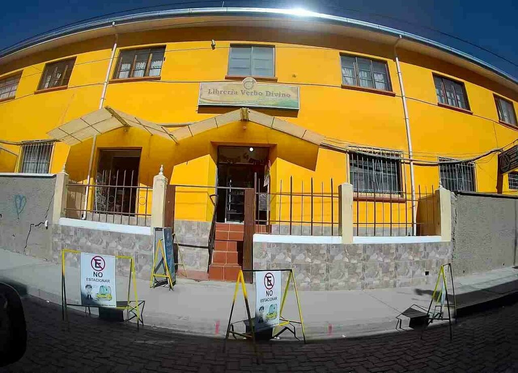 Kırtasiyeler Libreria Verbo Divino, El Alto, foto