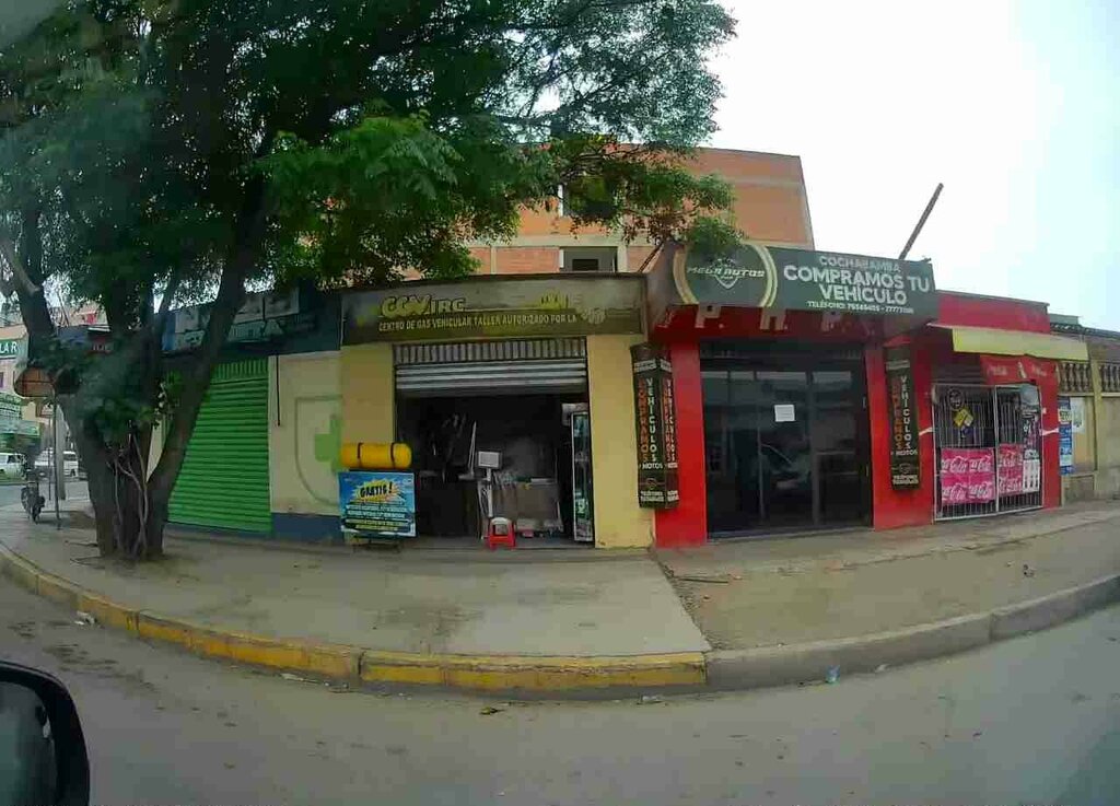 Oto döşeme Cgv Irc Centro De Gas Vehicular, Cochabamba, foto