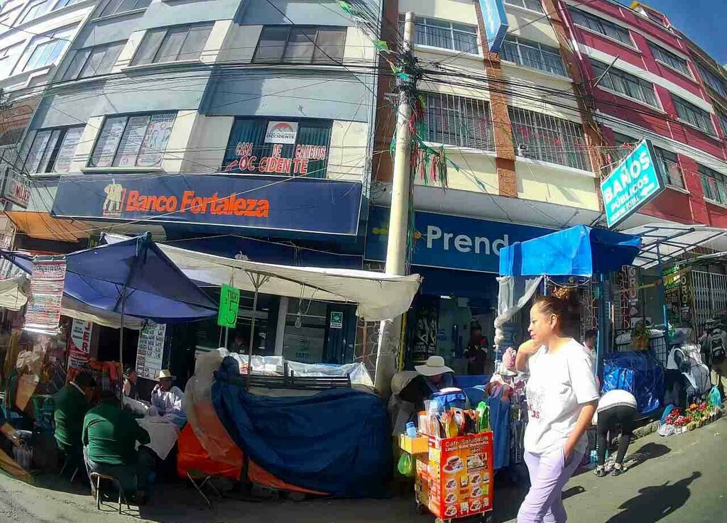 ATM'ler Banco Fortaleza, La Paz, foto