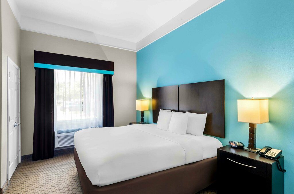 Otel Comfort Suites at Katy Mills, Texas, foto