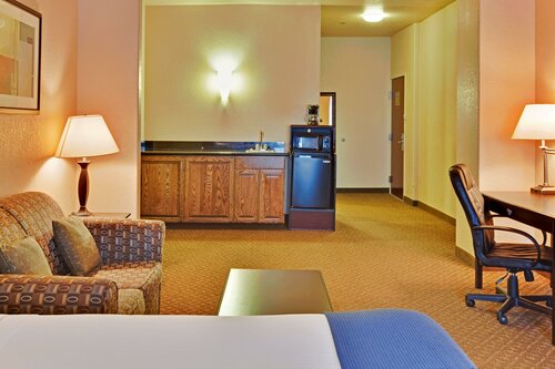 Otel Holiday Inn Express - Delano Hwy 99, Delano, foto