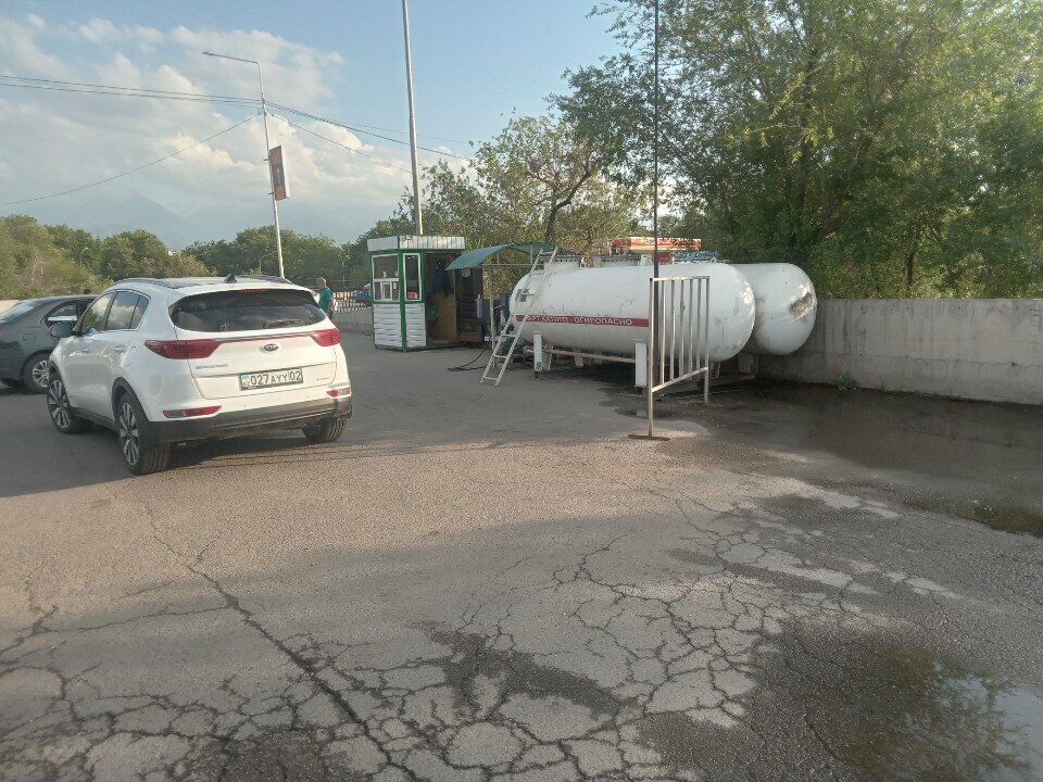 Otogaz dolum istasyonu Beibars Gaz, Almatı, foto