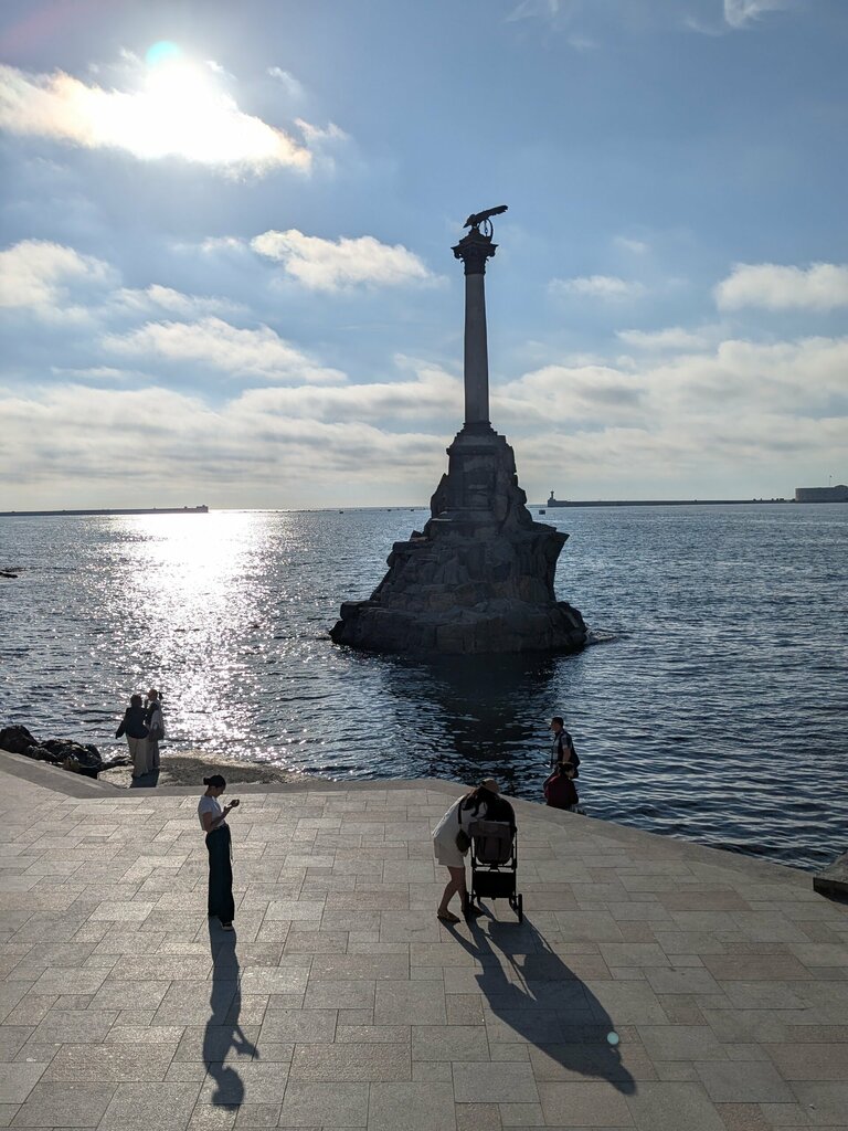 Anıt, heykel Обелиск и доски в честь создания Черноморского флота, Sevastopol, foto