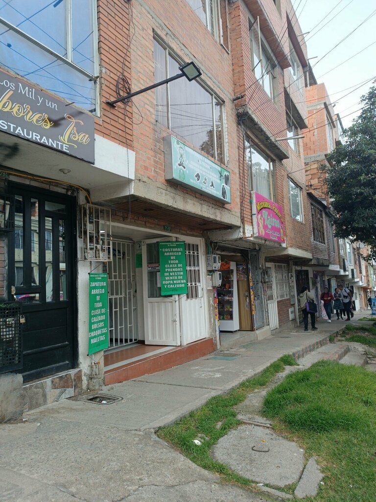 Metal ürün firmaları Remontadora y marroquinería el trébol, Bogota, foto