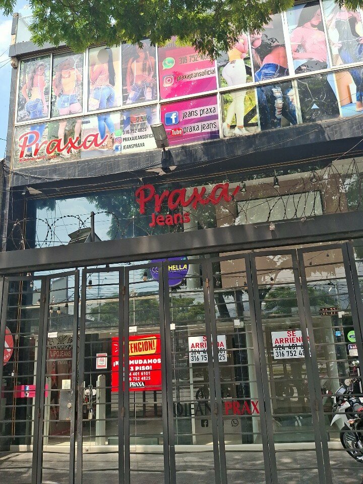 Dış giyim mağazası Praxa jeans, Cali, foto