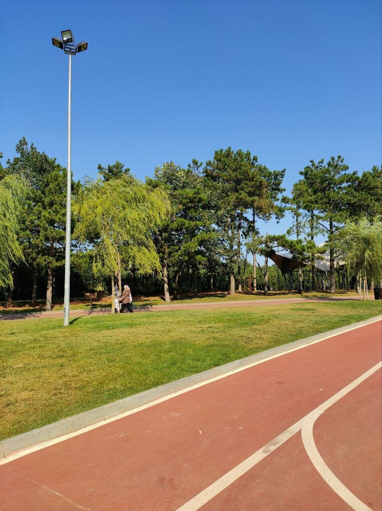Kültür ve eğlence parkları Şehit Üsteğmen Arif Kalafat Doğa Parkı, İstanbul, foto