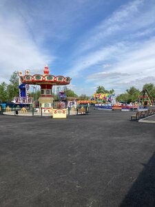 Парк развлечений (Chelyabinsk Region, Magnitogorsk, park u Vechnogo ognya), lunapark  Magnitogorsk'tan