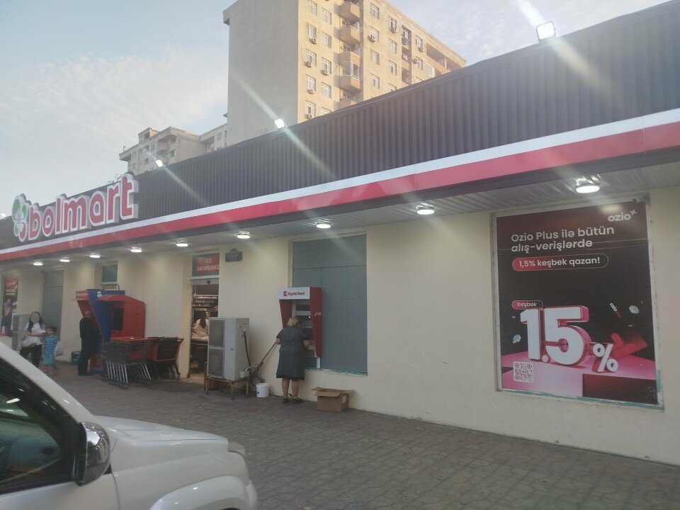 ATM'ler Kapital Bank, Bakü, foto
