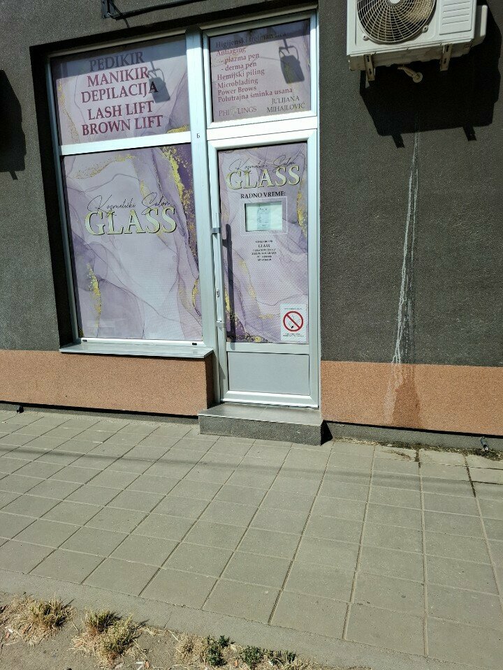 Güzellik salonu Glass, Güney Backa İlçesi, foto