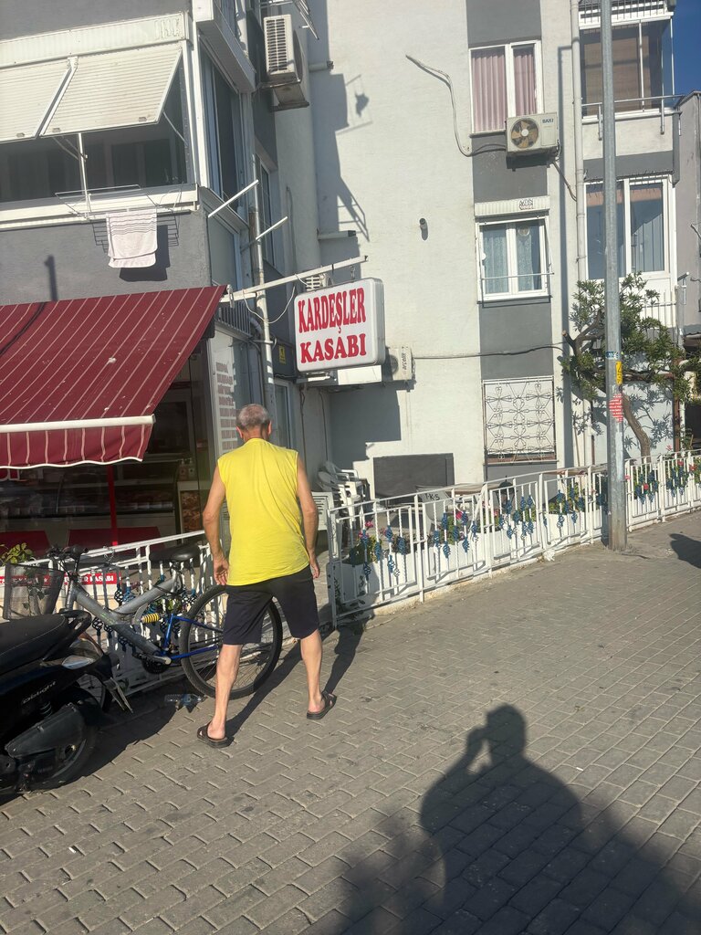 Kasap, şarküteri Kardeşler Kasabı, Gemlik, foto