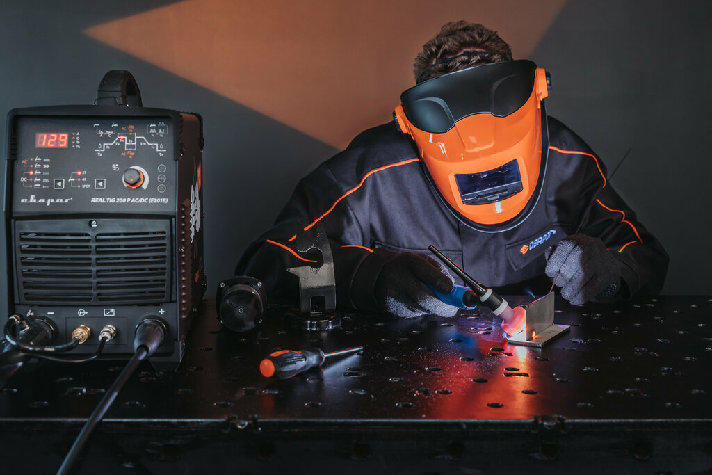 Kaynak makinaları ve malzemeleri firmaları Svarog, Saint‑Petersburg, foto