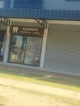 Sani Dent (Santa Cruz de la Sierra, Distrito Municipal 1, Subdistrito PSU5, Las Uvas C, 42), özel ağız ve diş sağlığı klinikleri ve muayenehaneleri  Bolivya'dan