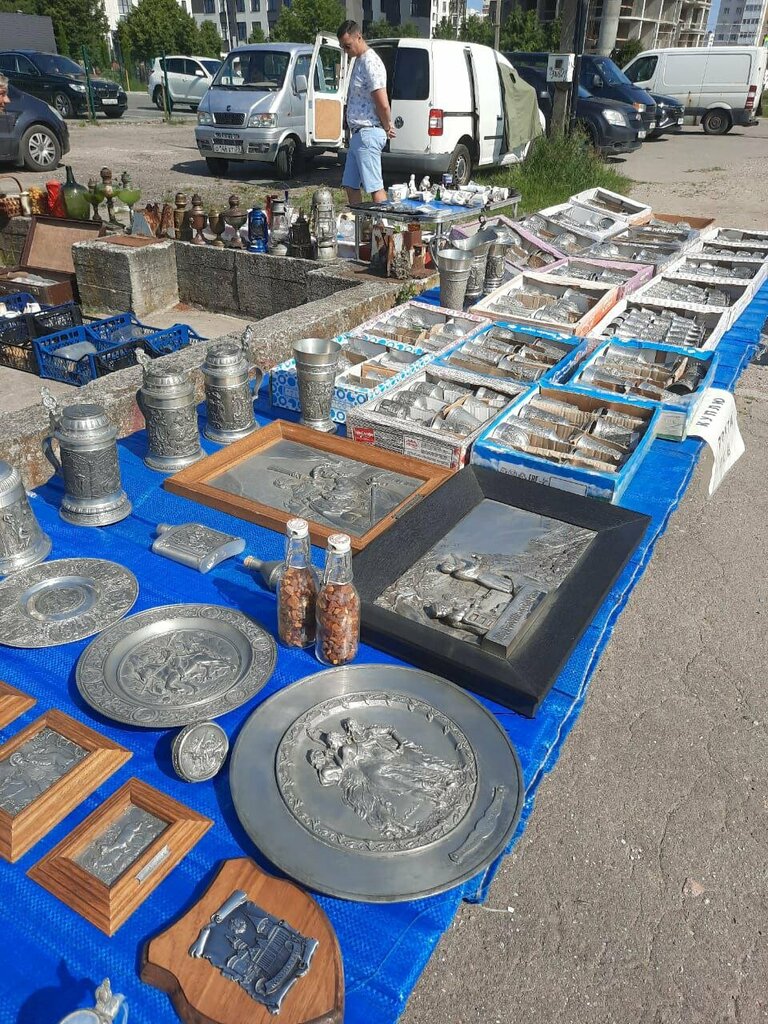 Pazarlar ve çarşılar Блошиный рынок, Kaliningrad, foto