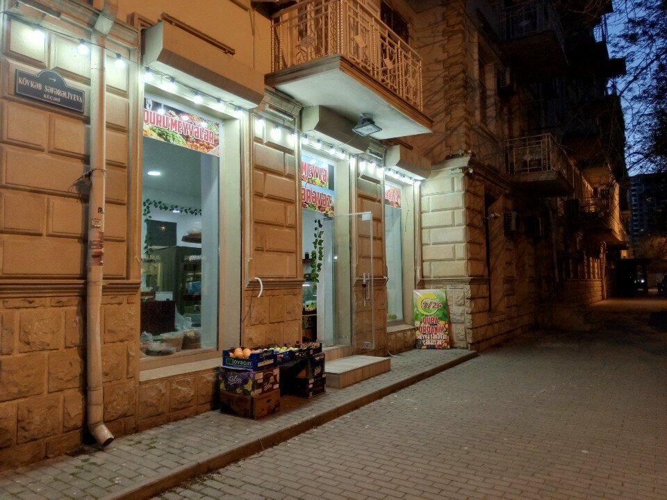 Manavlar Meyvə Tərəvəz, Bakü, foto