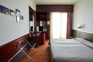 Hotel Concorde (Piedmont, Provincia di Novara, Via Verbano, 1), otel  Piyemonte'den