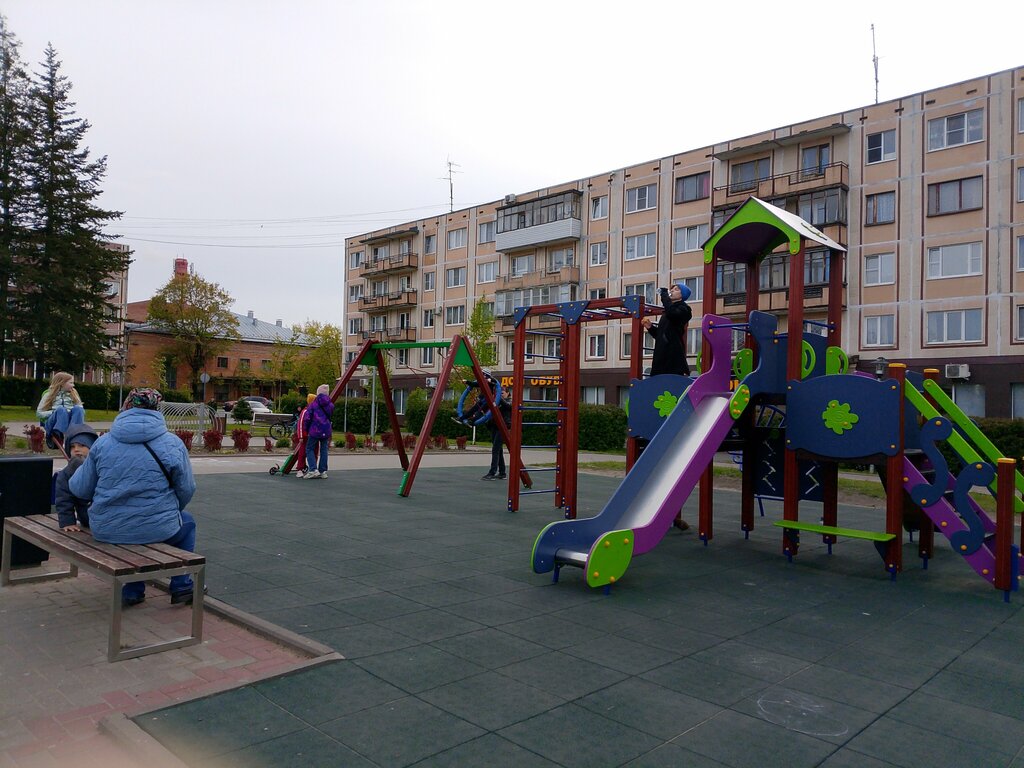 Oyun alanı Playground, Pskov, foto