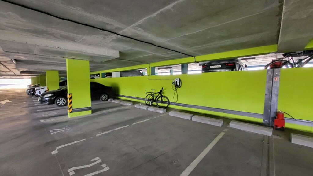 Elektrikli oto şarj istasyonları Станция зарядки электромобилей, Minsk, foto