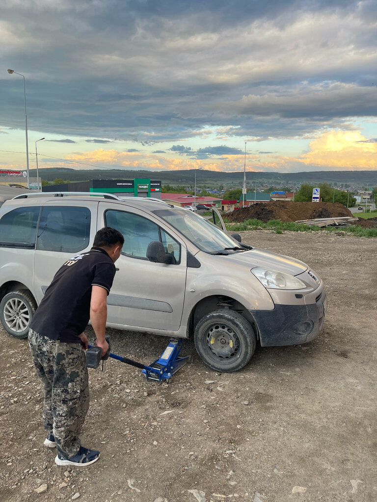 Oto lastik tamiri Молния, Başkurdistan, foto