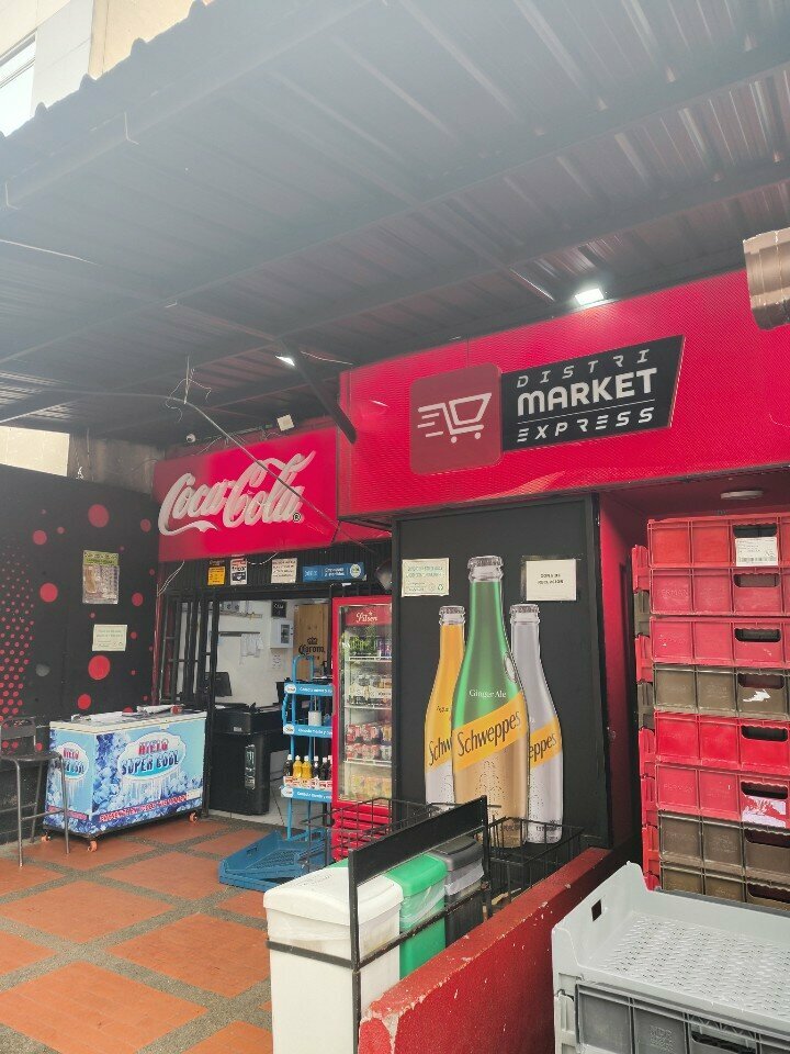Süpermarket Distriexpress La 70, Medellin, foto