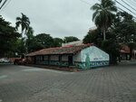 La Mansión Pahuichi (Santa Cruz de la Sierra, Distrito Municipal 11, Subdistrito CIV, Mons. Salvatierra), dini dernekler  Santa‑Krus'tan