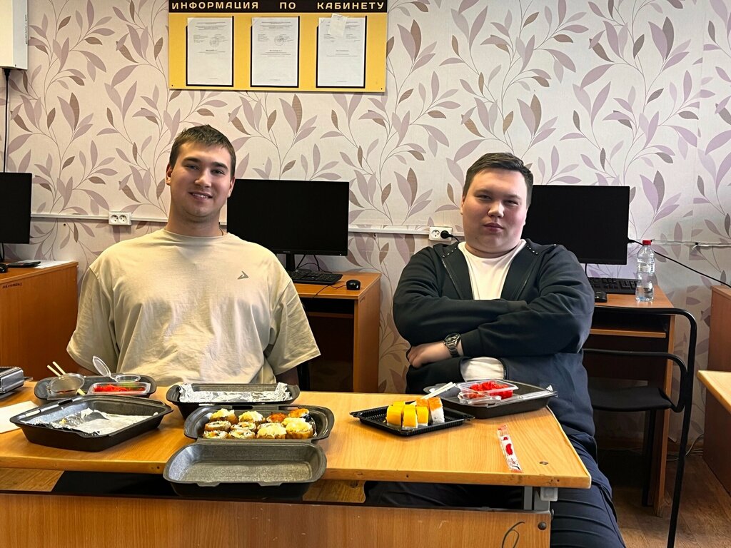 Meslek yüksekokulu Beloyarskoye professionalnoye uchilishche Gou Npo So, Sverdlovskaya oblastı, foto