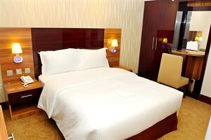 Fal Hotel (8, Al Muteena Street, Deira, Dubai), otel  Dubai'den