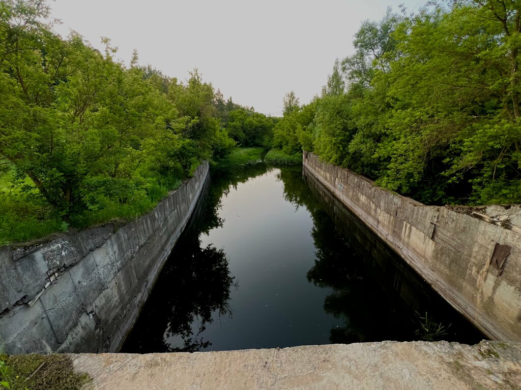 Turistik yerler Водозаборный узел Рыбницкого водохранилища, Orlovskaya oblastı, foto
