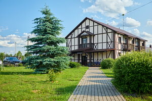 Hotel Zhuravka (Tsentralnaya ulitsa No:5, selo Zhuravka), otel  Brianskaya oblastından