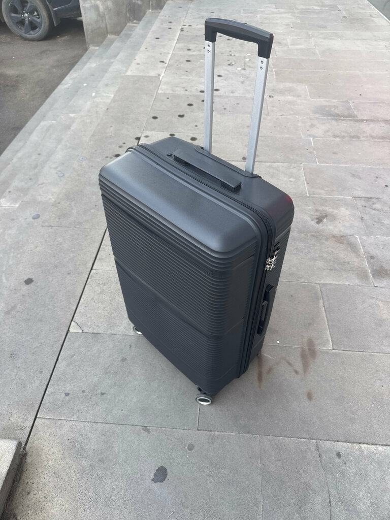 Çanta ve valiz mağazaları Golden compass, Tiflis, foto