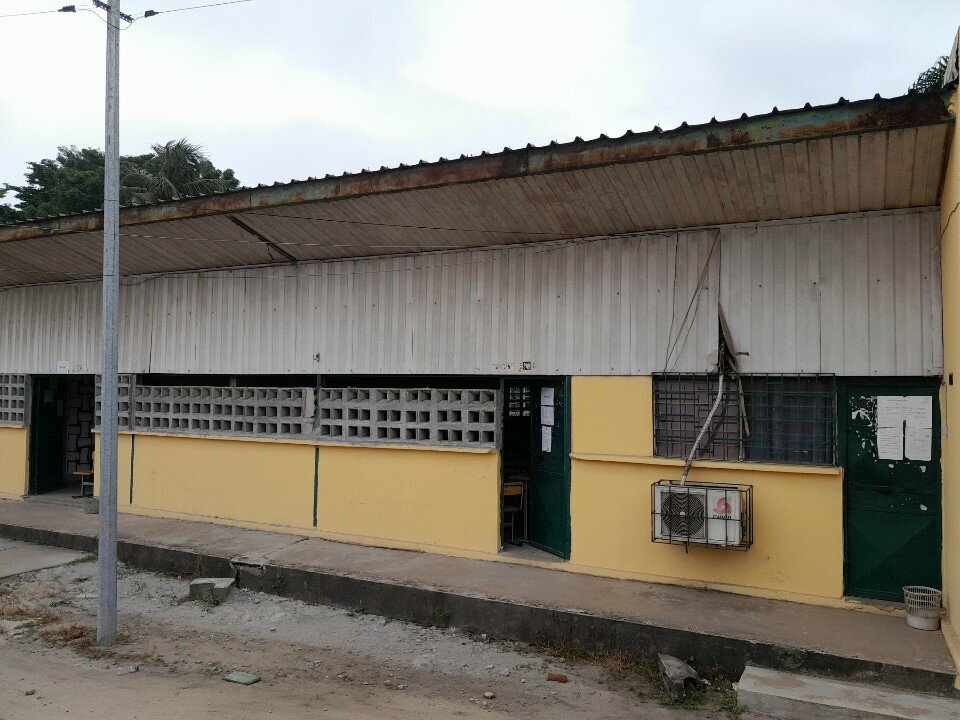 Yüksekokul Building Trade Training Center, Abican, foto