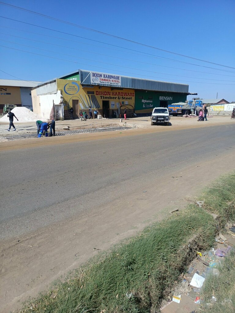 Kerestecilik, ağaç satışı Dixon Hardware, Lusaka, foto