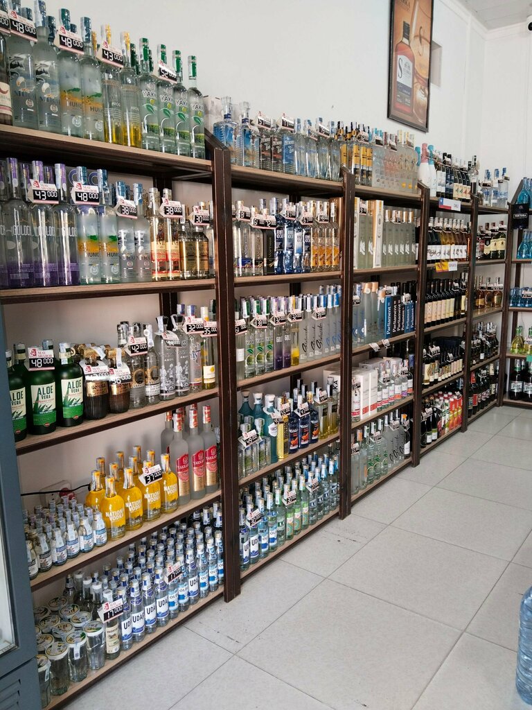 Alkollü içecekler Davr May Sharob 70/20, Karşı, foto
