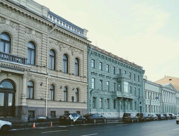 Anıt levhası, anıt taş Особняк Э.М. Мейера, Saint‑Petersburg, foto
