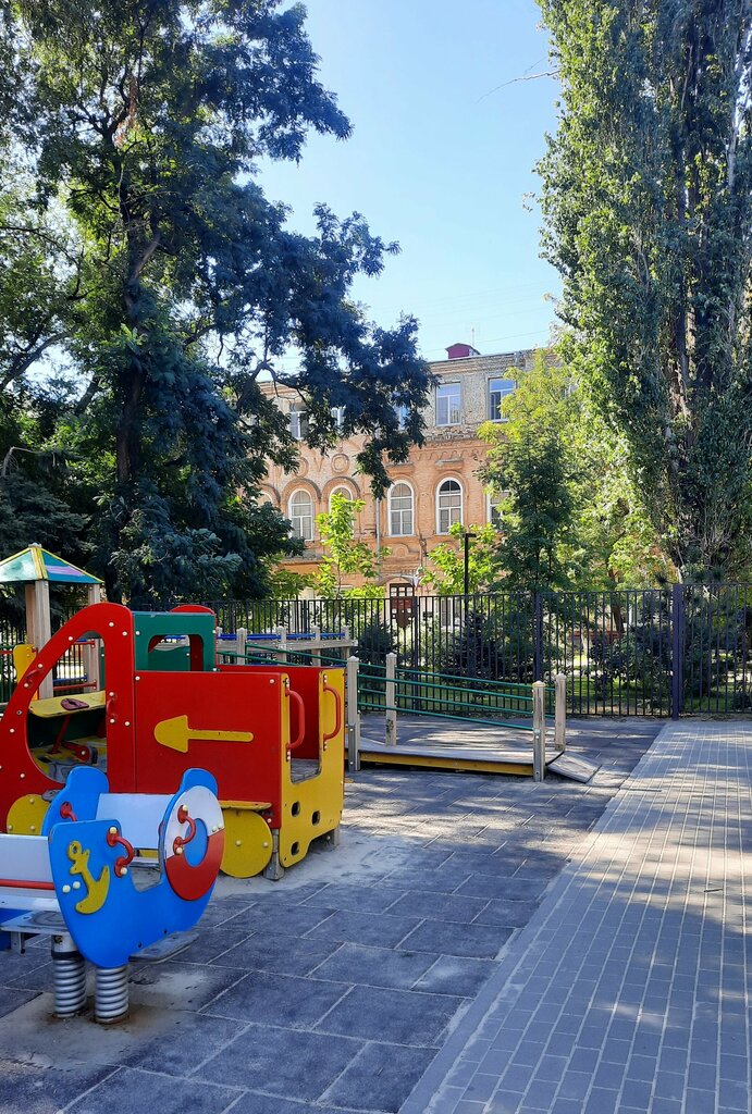 Oyun alanı Playground, Volgograd, foto
