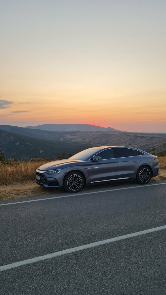 Elektrikli oto şarj istasyonları Скольпро, Saint‑Petersburg, foto