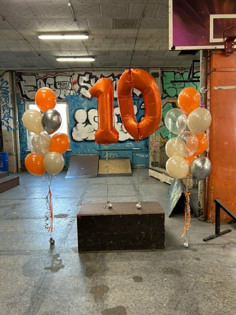 Kutlama ürünleri Air Loom, Simferopol (Akmescit), foto